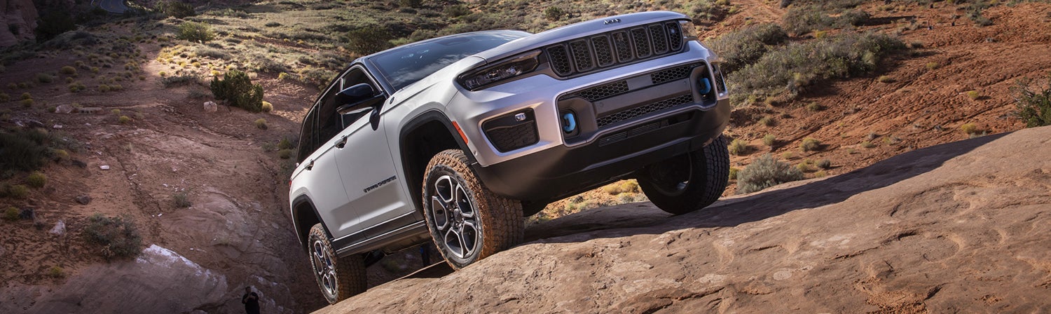 2023 Jeep Grand Cherokee vs Grand Cherokee 4xe Comparison